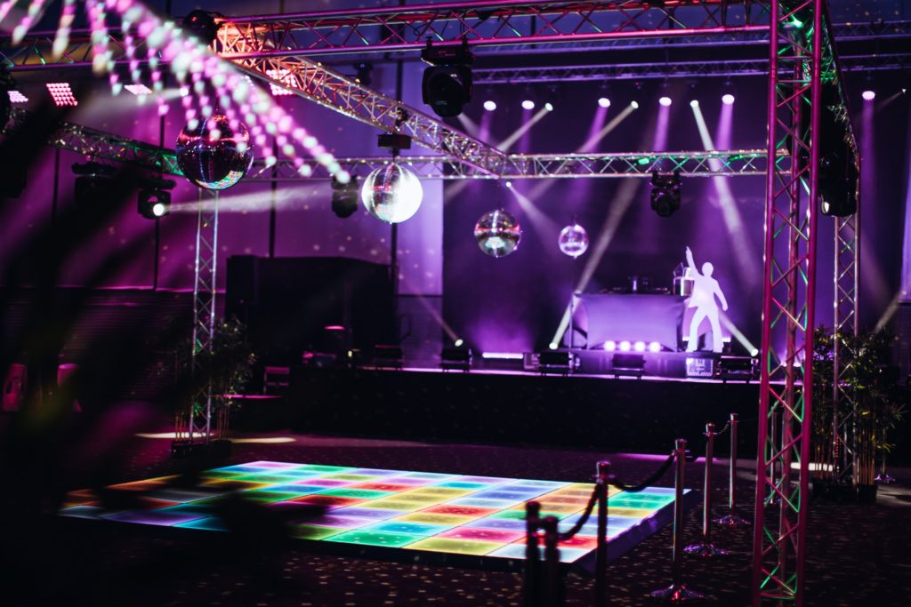 Location de Dalle Lumineuse (piste de danse ou décoration) - Loc'Vaisselle